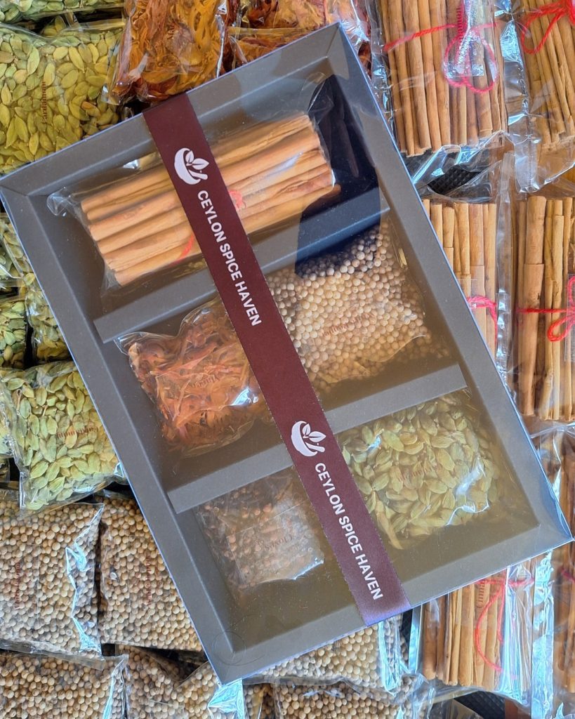 Spice Isle Treasure - Siganture Sri Lankan Spice Gift Box - Ceylon ...